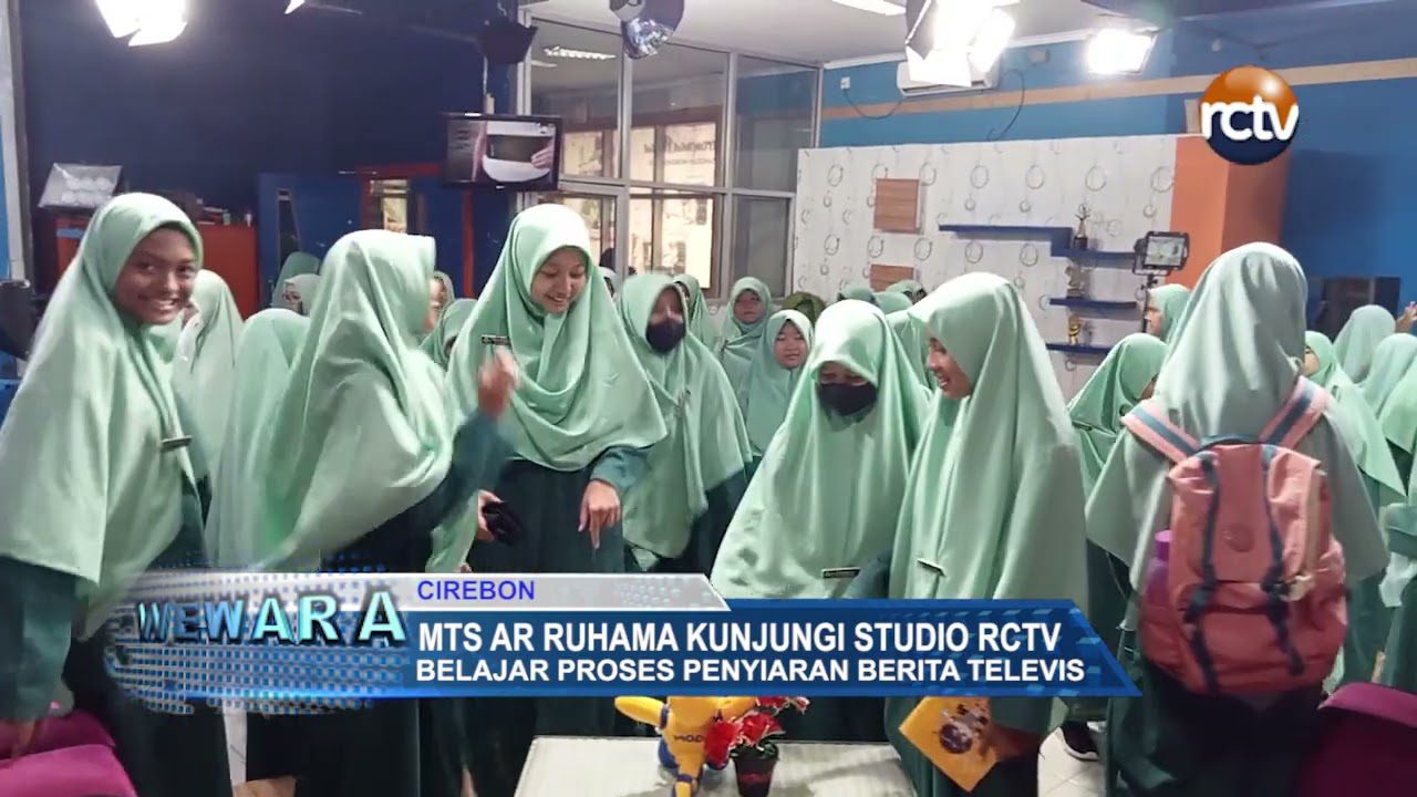 MTS Ar Ruhama Kunjungi Studio RCTV – Radar Cirebon Televisi