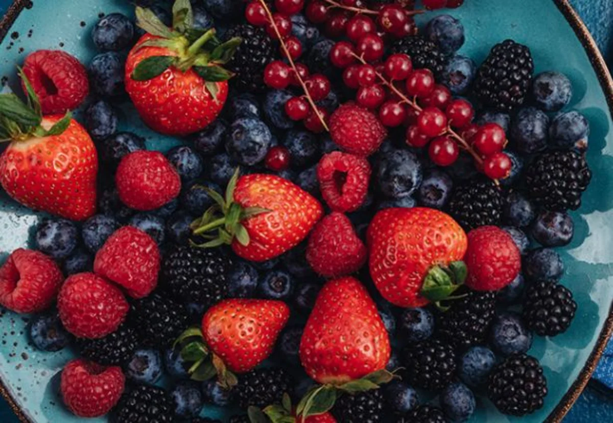 Tidak Hanya Blueberry dan Stroberi, Ini Dia Jenis-Jenis Buah Berry yang ...