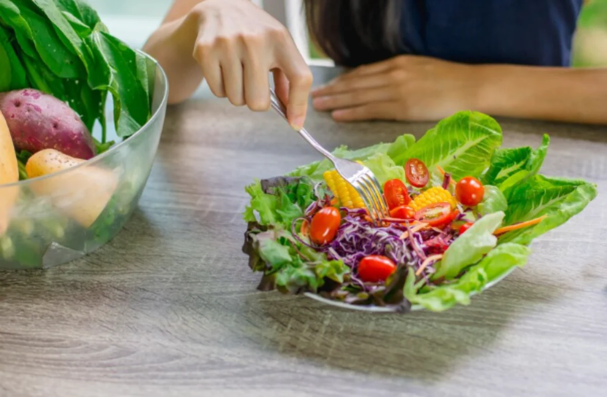 Sehat dan Kuat di Usia Senja: Inilah 5 Manfaat Pentingnya Makan Sayur ...