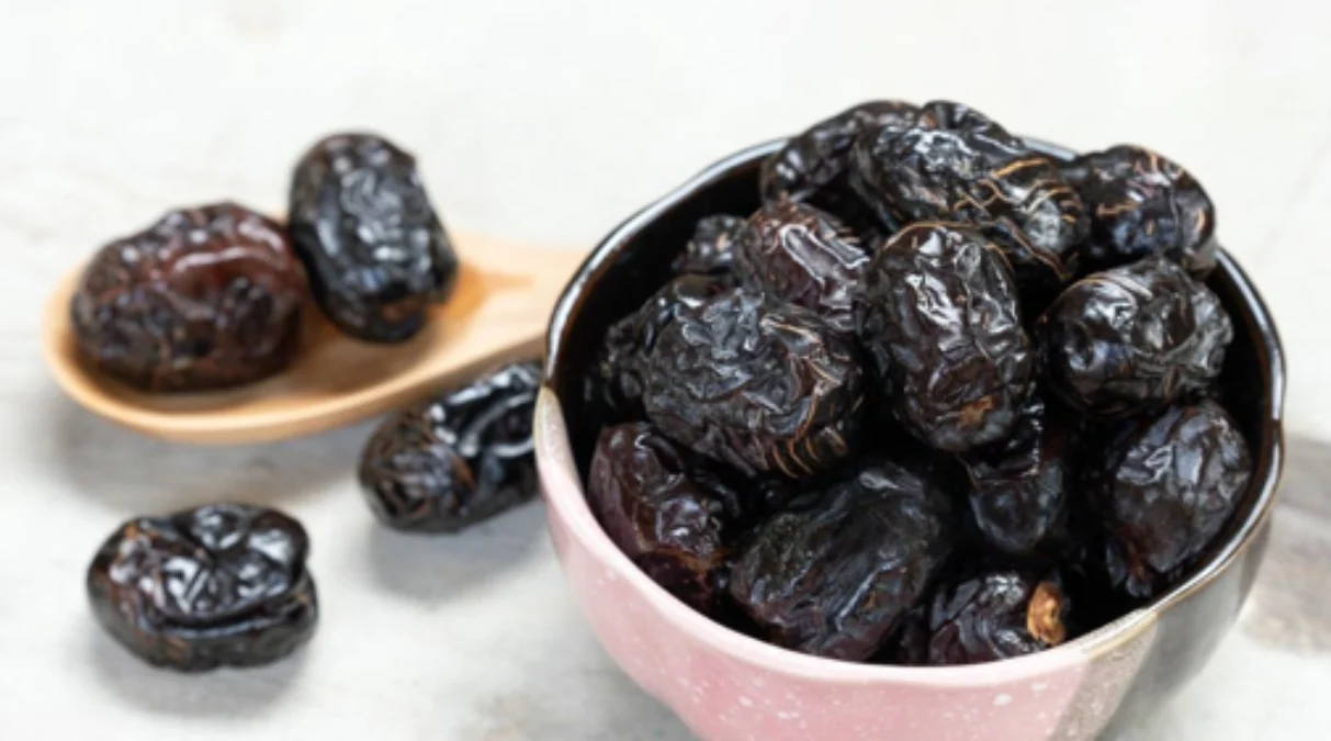 Inilah Kenapa Kurma Ajwa Harganya Lebih Mahal dari Jenis Kurma Lain? Yuk Simak Alasannya – Radar ...