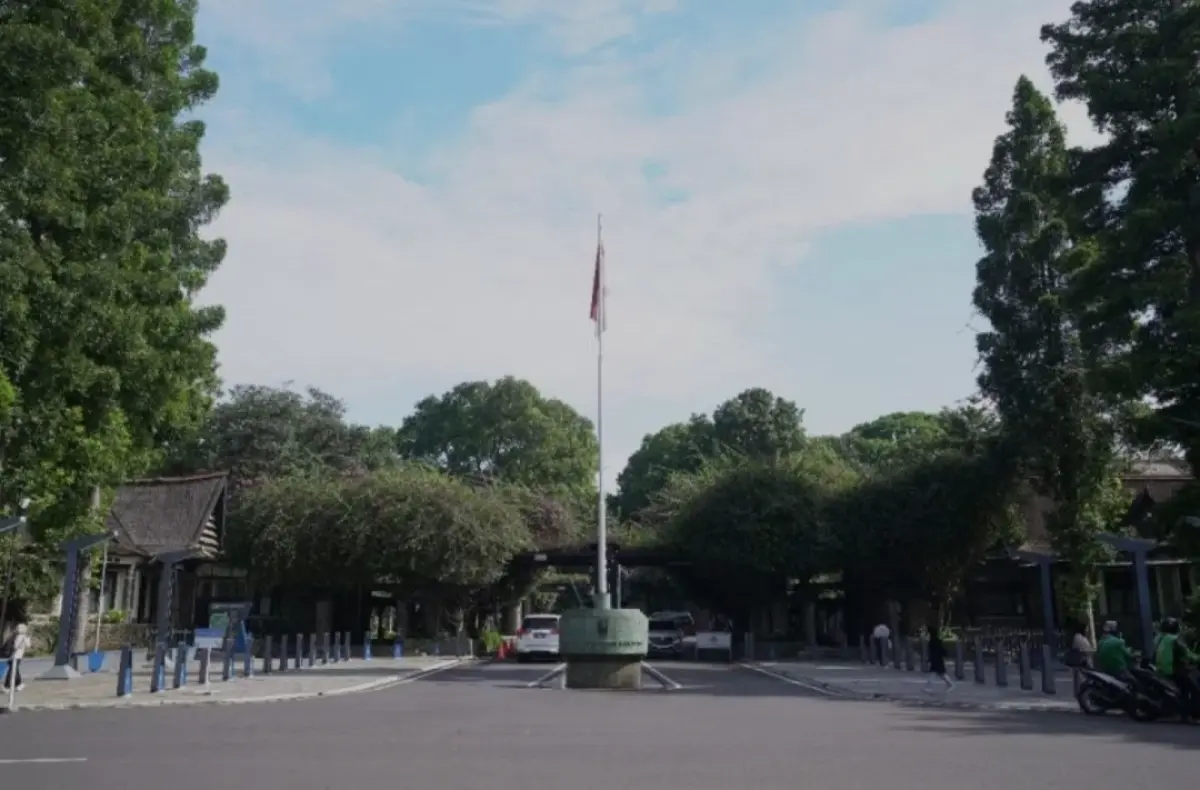 Kisah Devit Anak Kuli Angkut Yang Masuk ITB Dibantu 1 Kampung – Radar ...