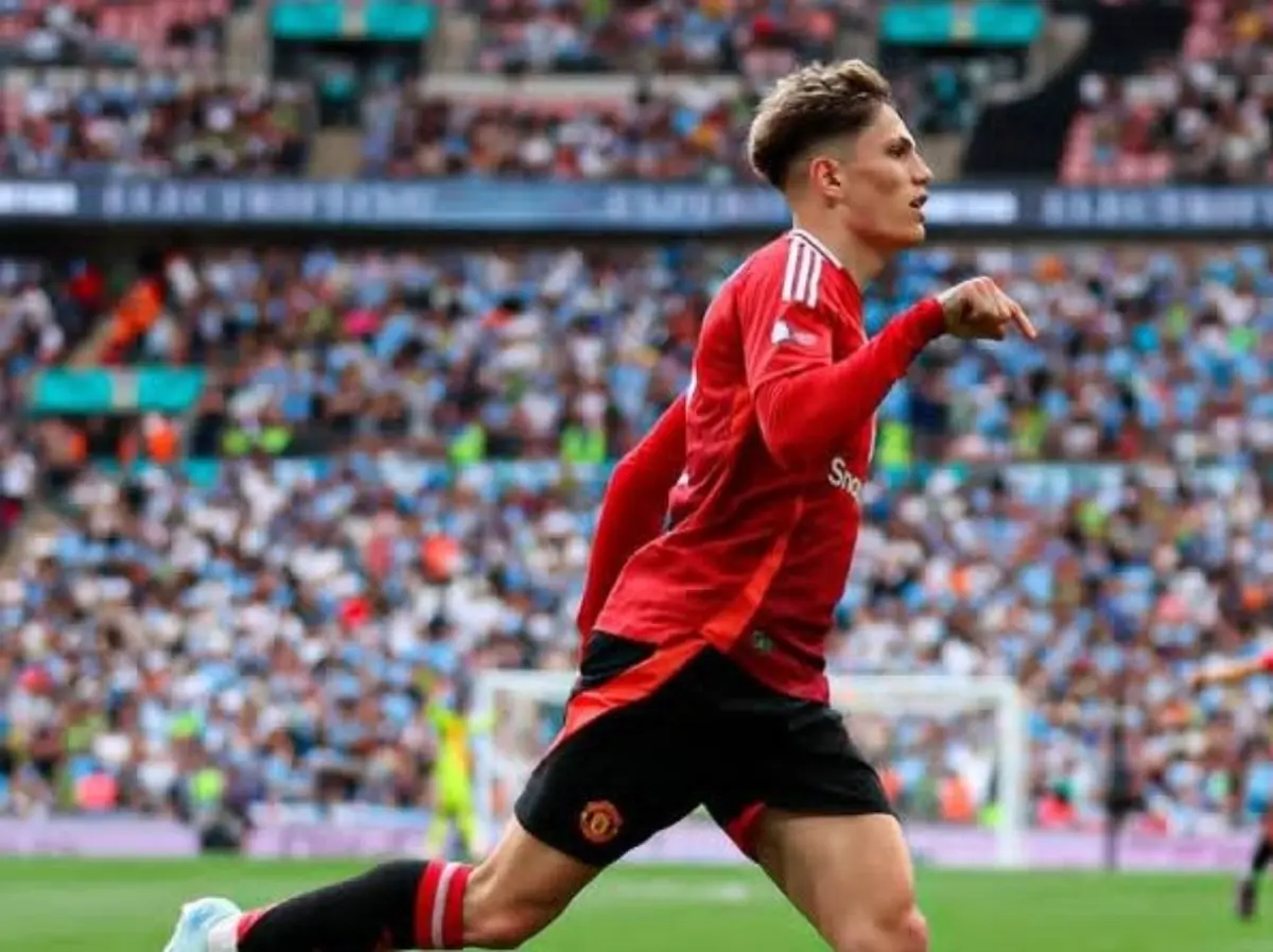Alejandro Garnacho Bikin Ulah, Ruben Amorim Akan Ikuti Cara Ferguson ...