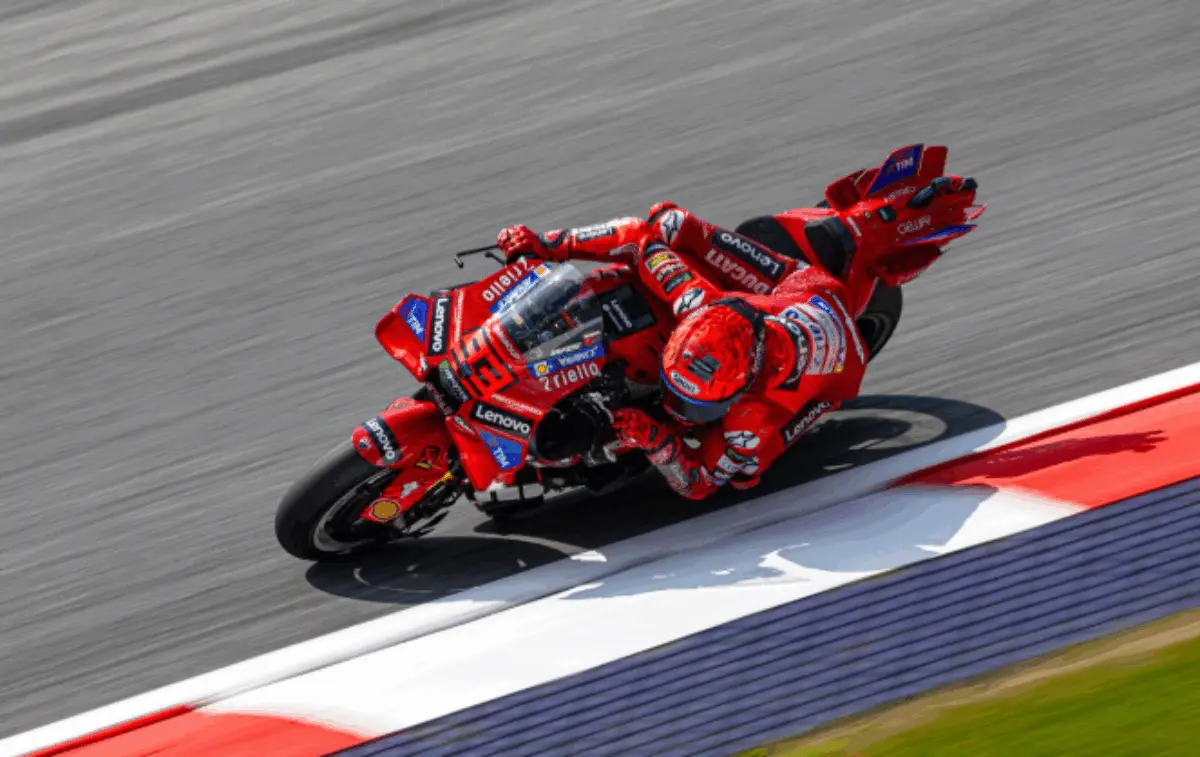 Hasil Sprint Race MotoGP Catalunya 2025: Alex Crash, Marc Marquez Tersenyum Lebar Atas ...