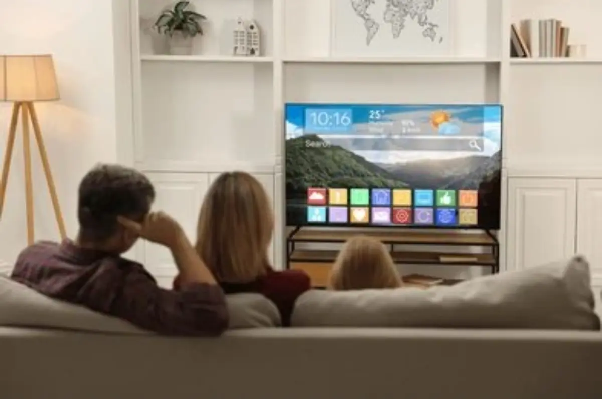 10 Smart TV Terbaik 2026, Banyak Pilihan Harga untuk Hiburan Keluarga ...